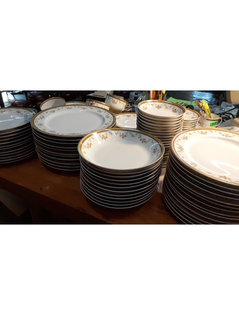 Valmont 8.75" Lunch Plate